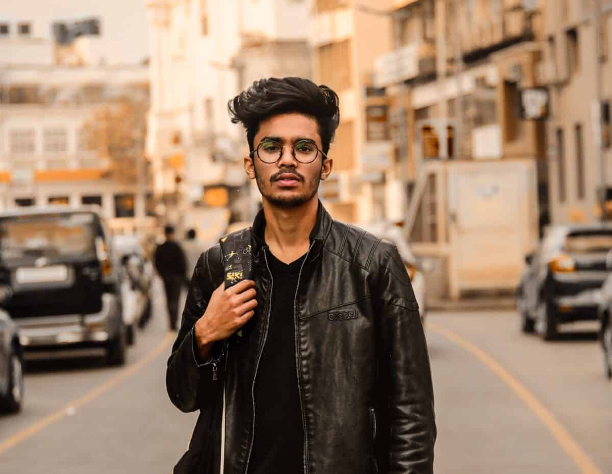 En cuir pour le Christ | Jean-Philippe Trottier | CULTURE | Le Verbe